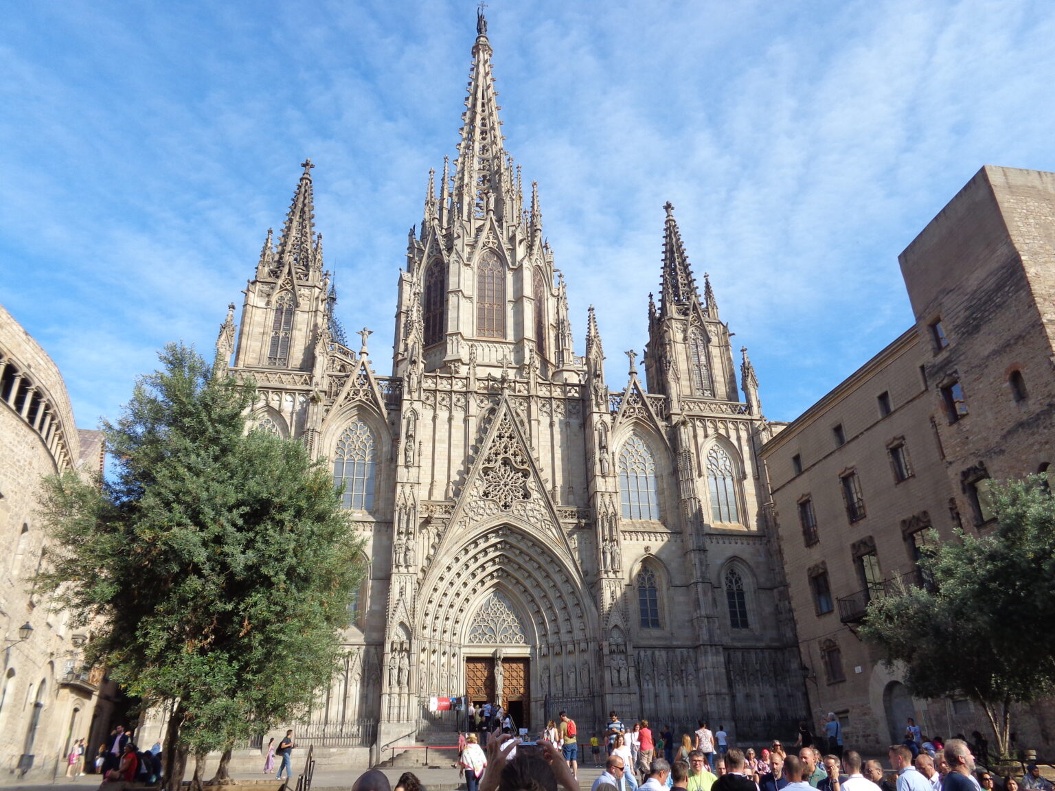Barcelona Port Guide - Average Cruiser